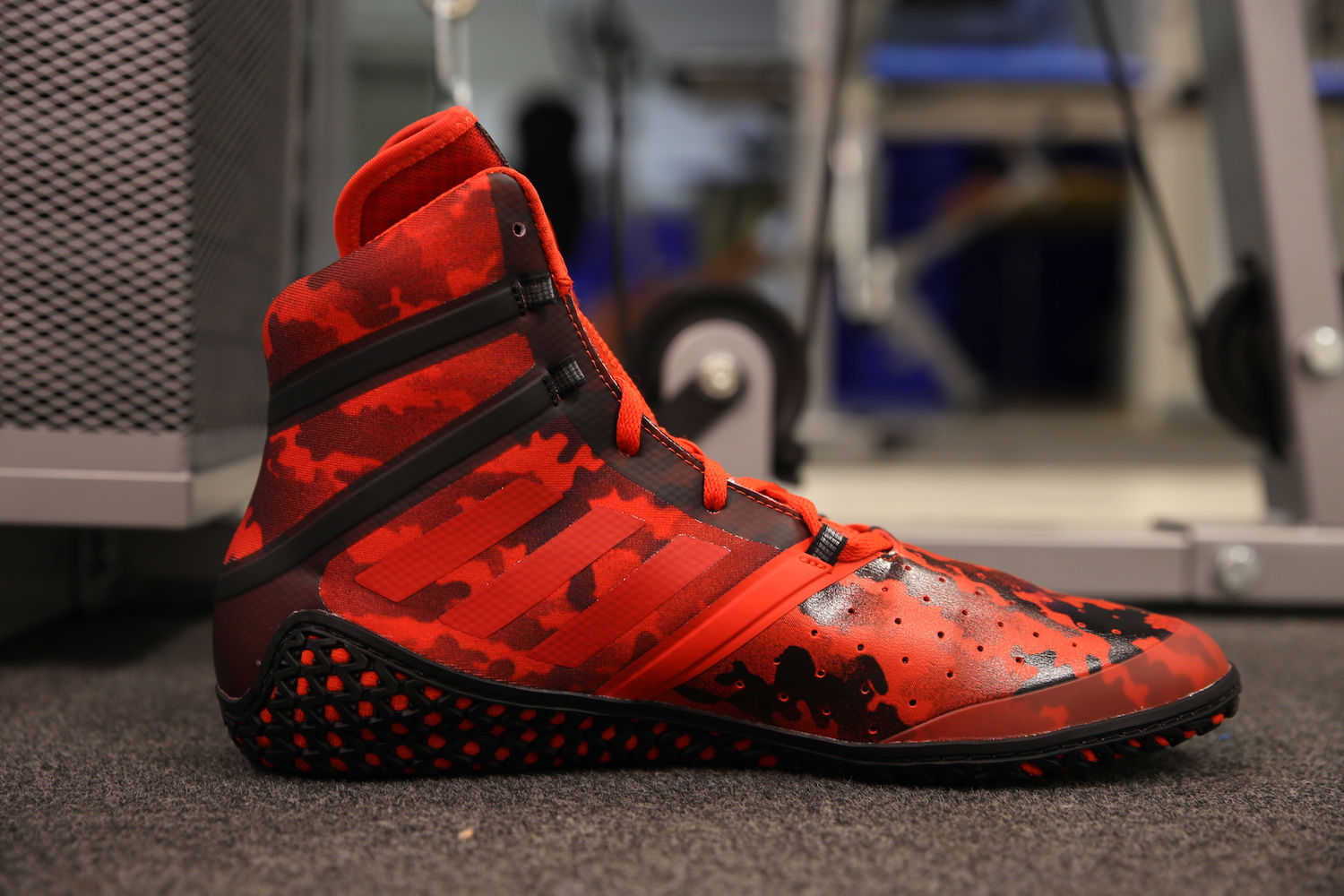 Adidas Flying Impact painikenkä tietopaketti - Painikengat.fi